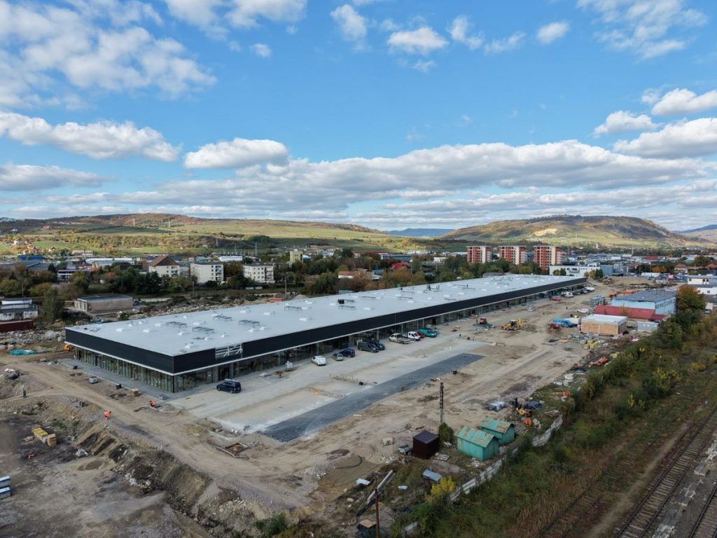 Riverside Retail Park: 160 új állás Székelyudvarhelyen, de főleg román ...